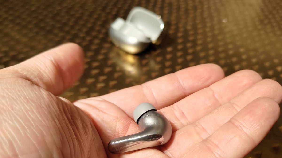 Xiaomi Buds 5 Pro review: a steep price hike makes these improved buds ...