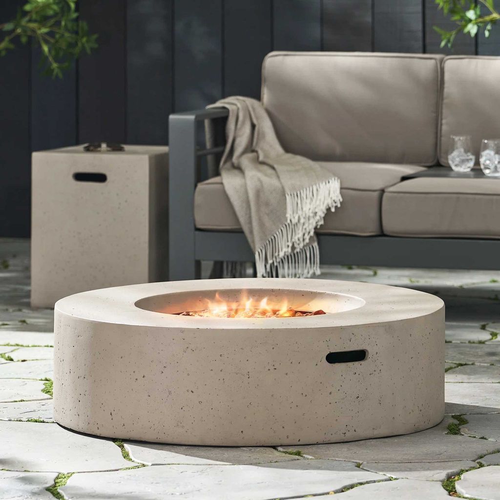 12 modern backyard ideas for a contemporary green space | Homes and Gardens