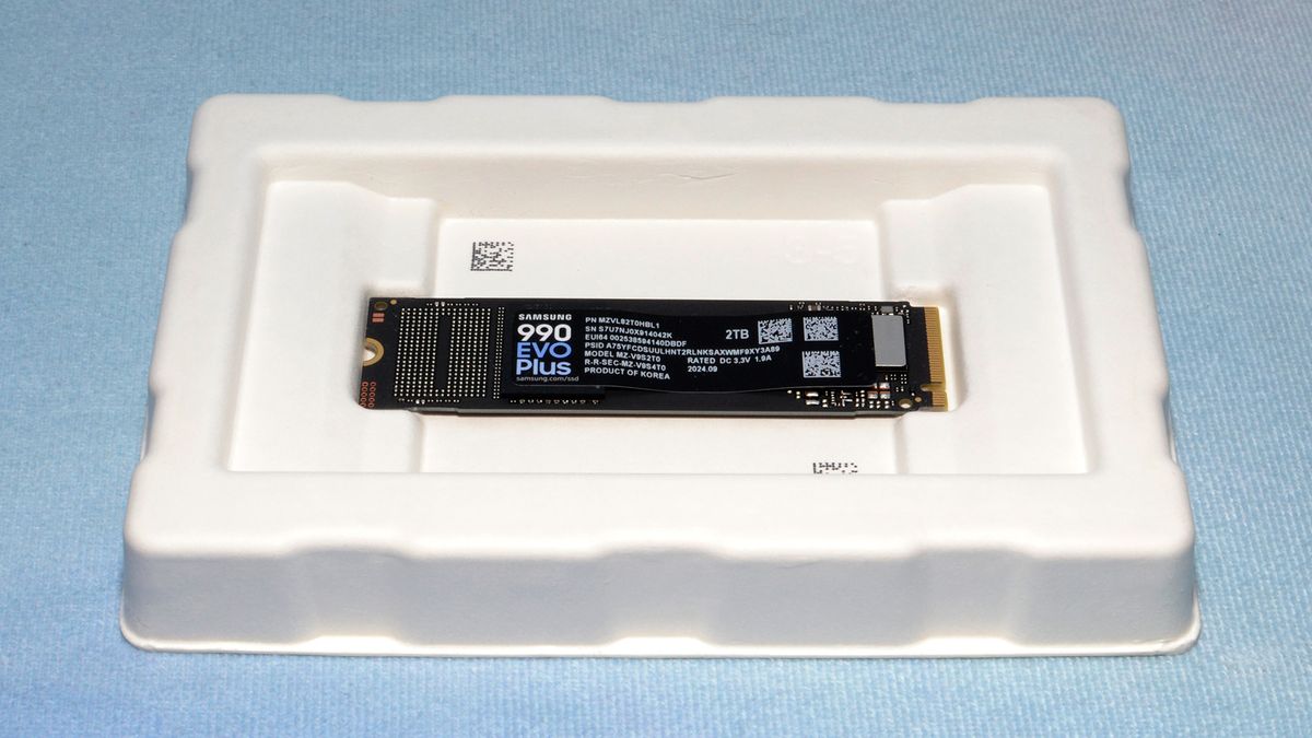 Samsung 990 EVO Plus SSD review: The real EVO drive is here | Tom's Hardware