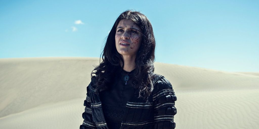 The Witcher’s Anya Chalotra Explains Yennefer’s Physical Transformation ...