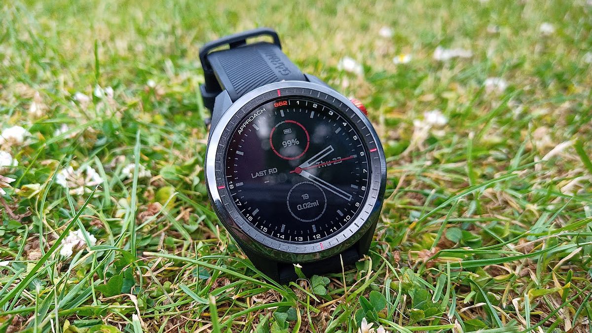 Garmin Approach S62 | TechRadar