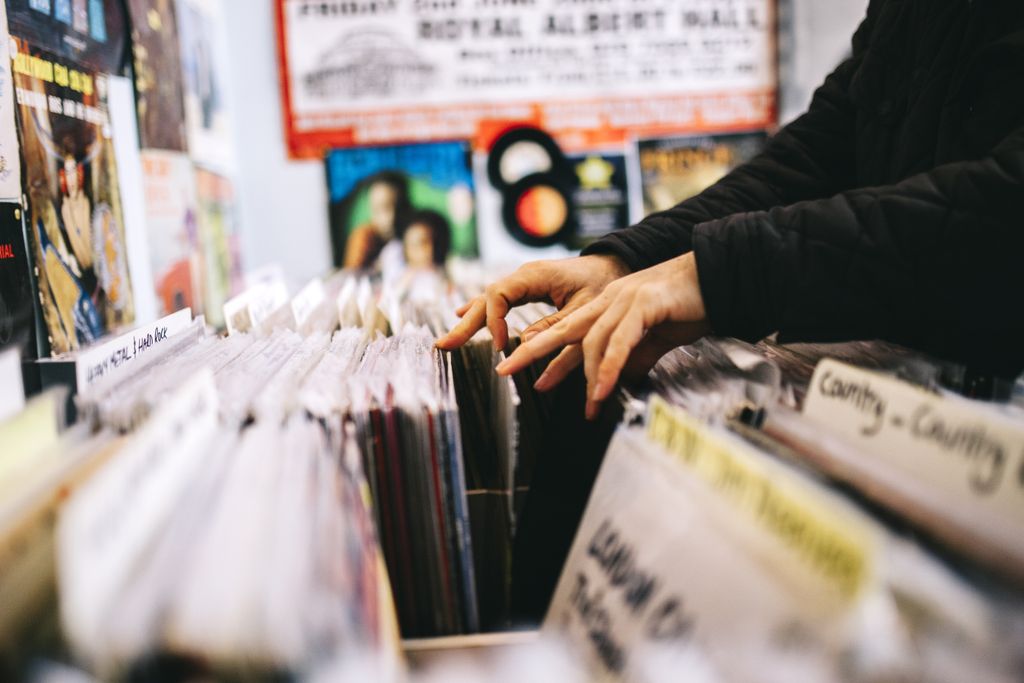 The beginner's guide to sampling from vinyl: "If you make sample-based ...
