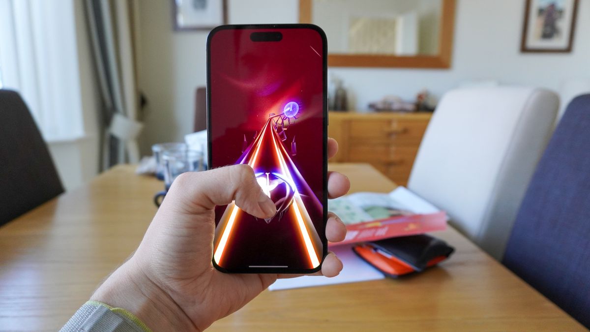 iPhone 16 Pro Max design leak reveals it's basically an iPad now ...