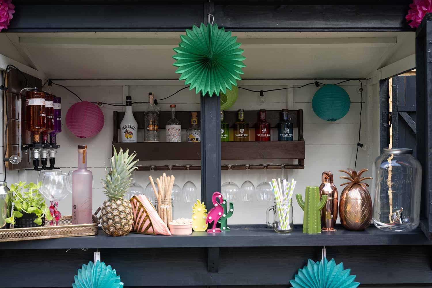 32 Garden bar ideas to bring the party to your outdoor space | Ideal Home