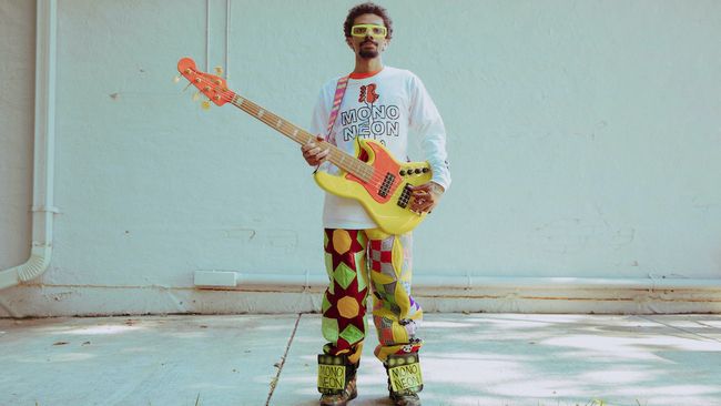 MonoNeon on Nas, Prince and why he puts a sock on his Fender bass ...