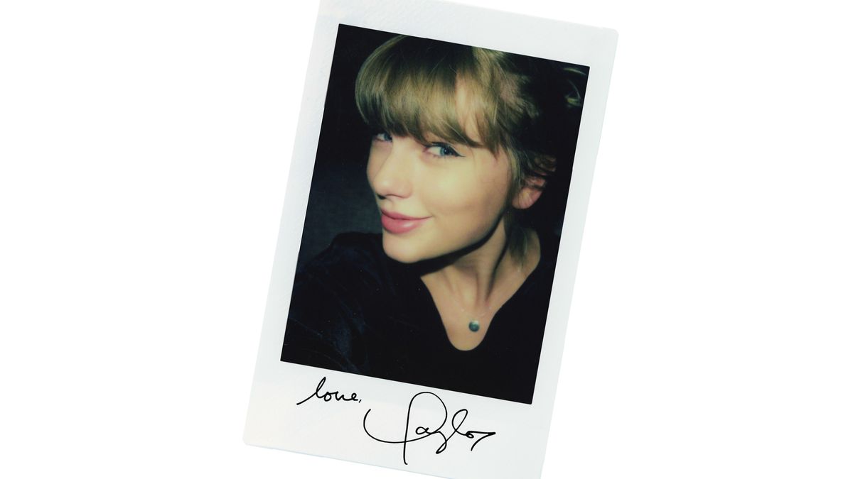Taylor Swift instax camera sells for TEN TIMES original price on eBay ...