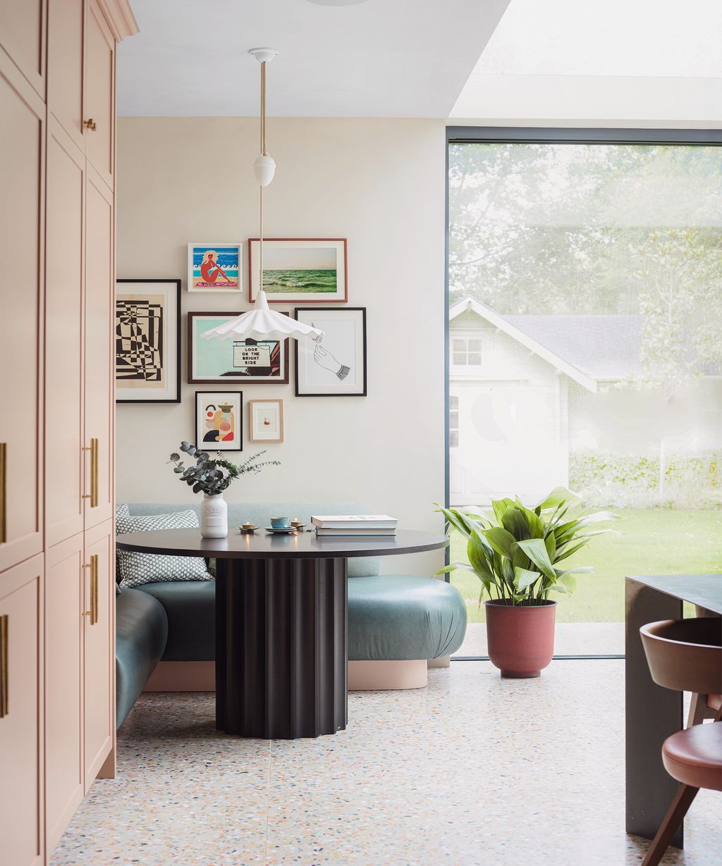 How to pick the perfect picture frame, according to an art consultant ...