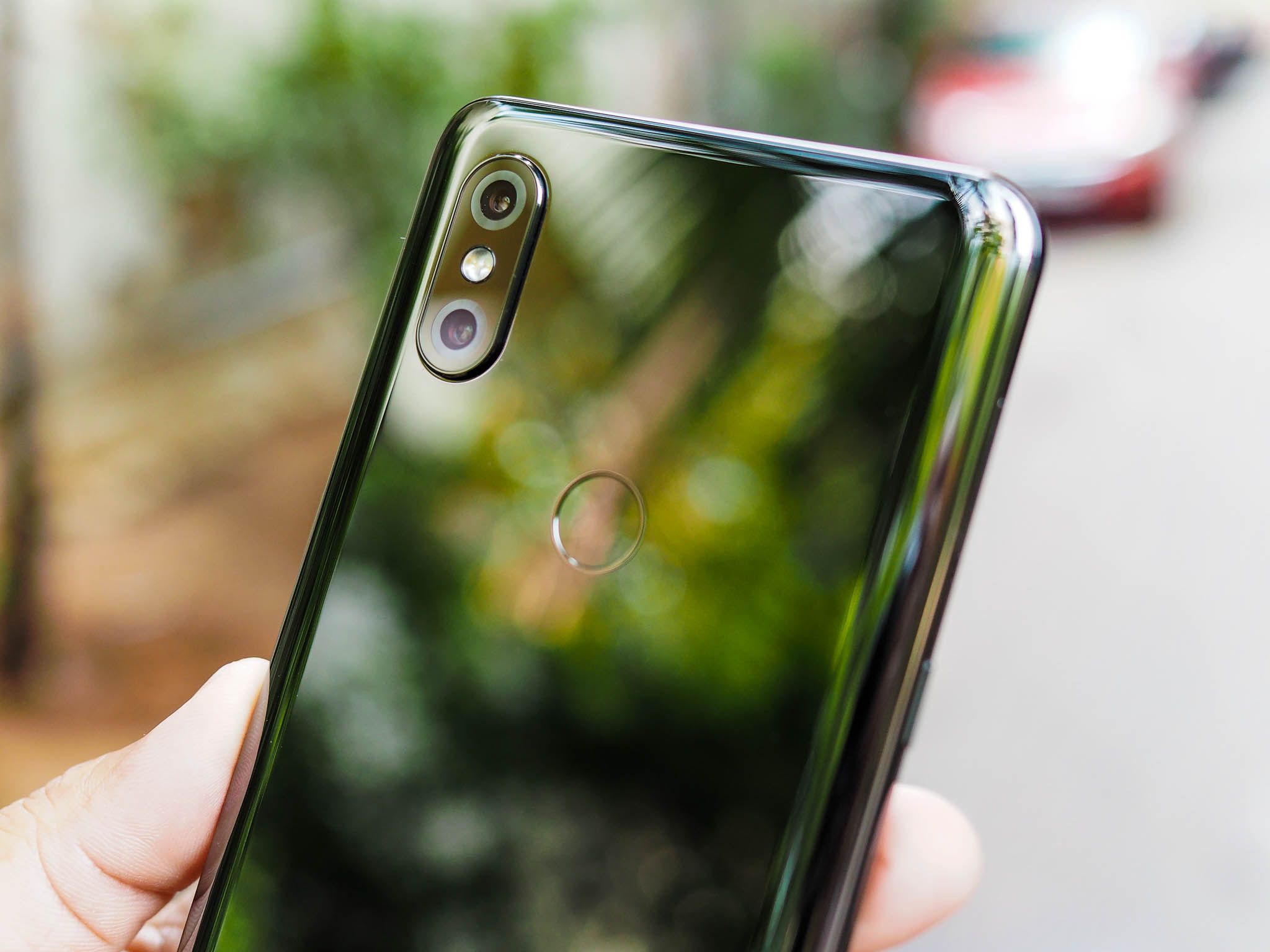 Xiaomi's next Mi Mix phone could be a Samsung Galaxy Z Fold 2 ...