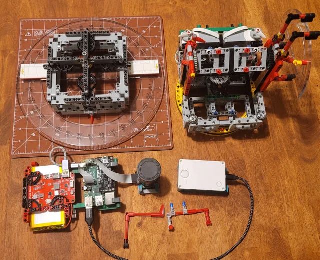 Raspberry Pi Lego Robot Aims To Find Stars in the Sky | Tom's Hardware