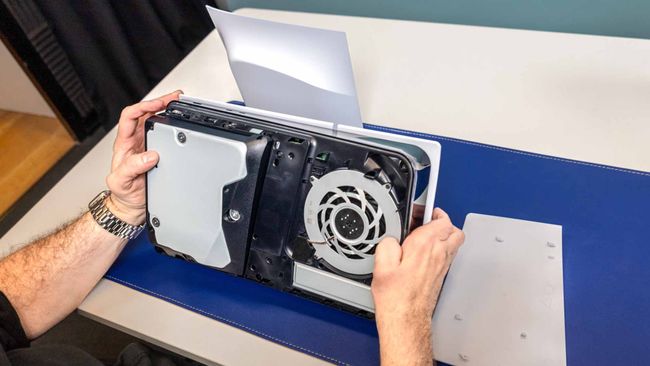 PS5 Slim review: The console we should have gotten from the start | Tom ...