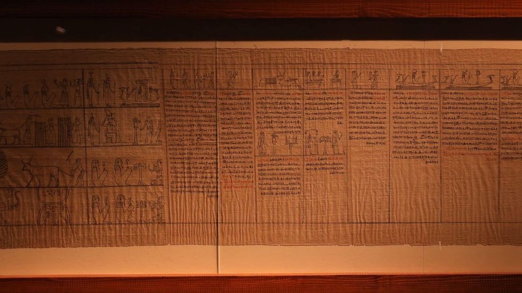 See photos of stunningly preserved 52-foot-long Book of the Dead ...