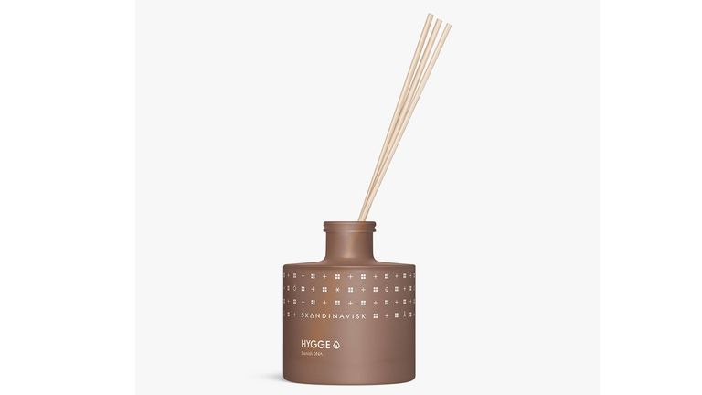 Best home fragrance: 10 scents to freshen your rooms | Real Homes