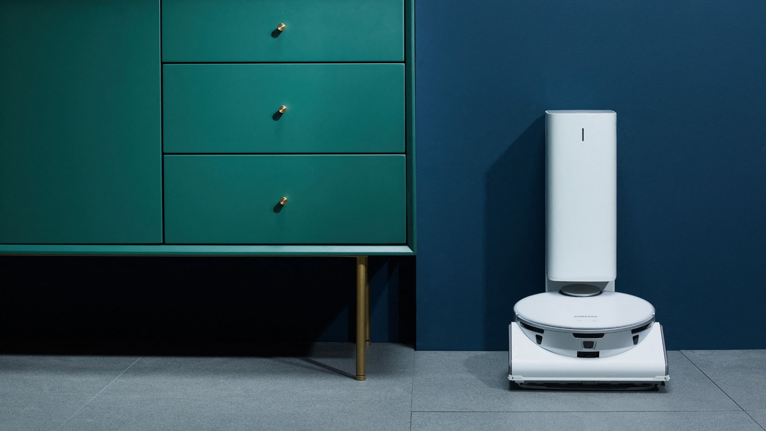 Samsung’s new JetBot 90 AI+ robot vacuum doubles as a roving security ...