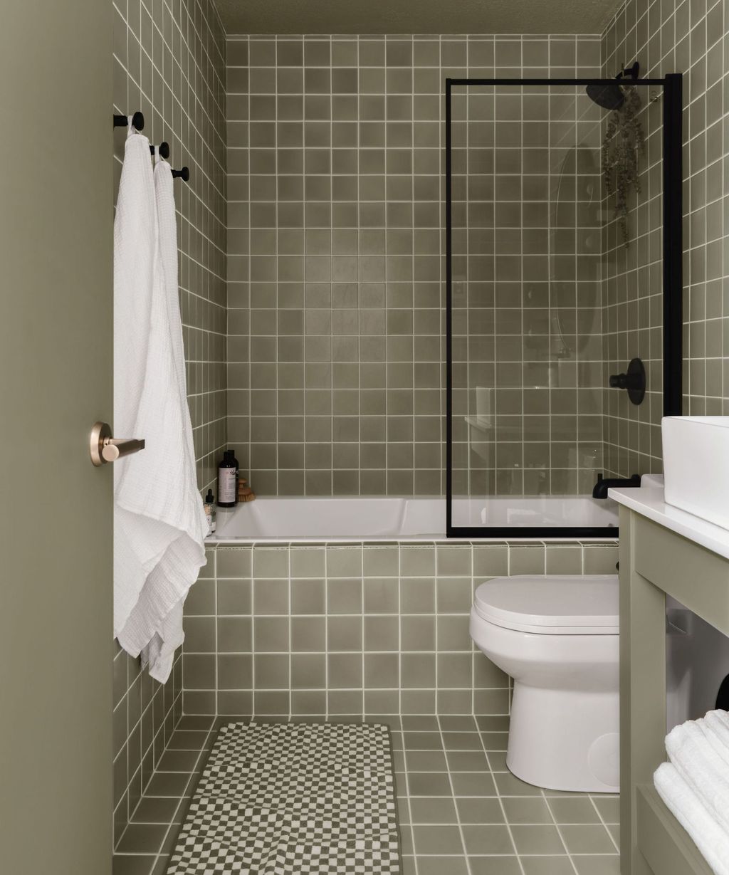 The bathroom tile trends to follow in 2025 | Homes and Gardens