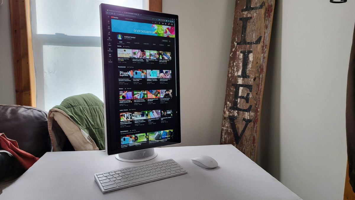HP Chromebase All-in-One review: A great-looking computer that puts a ...