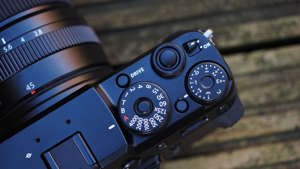 Fujifilm GFX 50R review | Digital Camera World