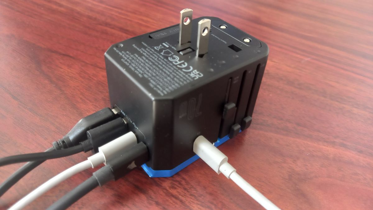Ceptics 70W World Travel Plug Adapter review: charge up to 6 devices at ...