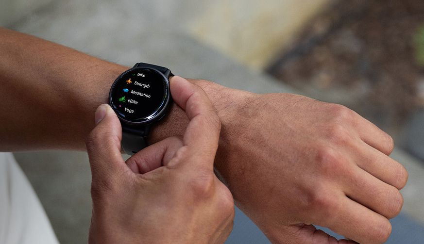 This stylish Garmin smartwatch never lost its Prime Day discount — grab ...