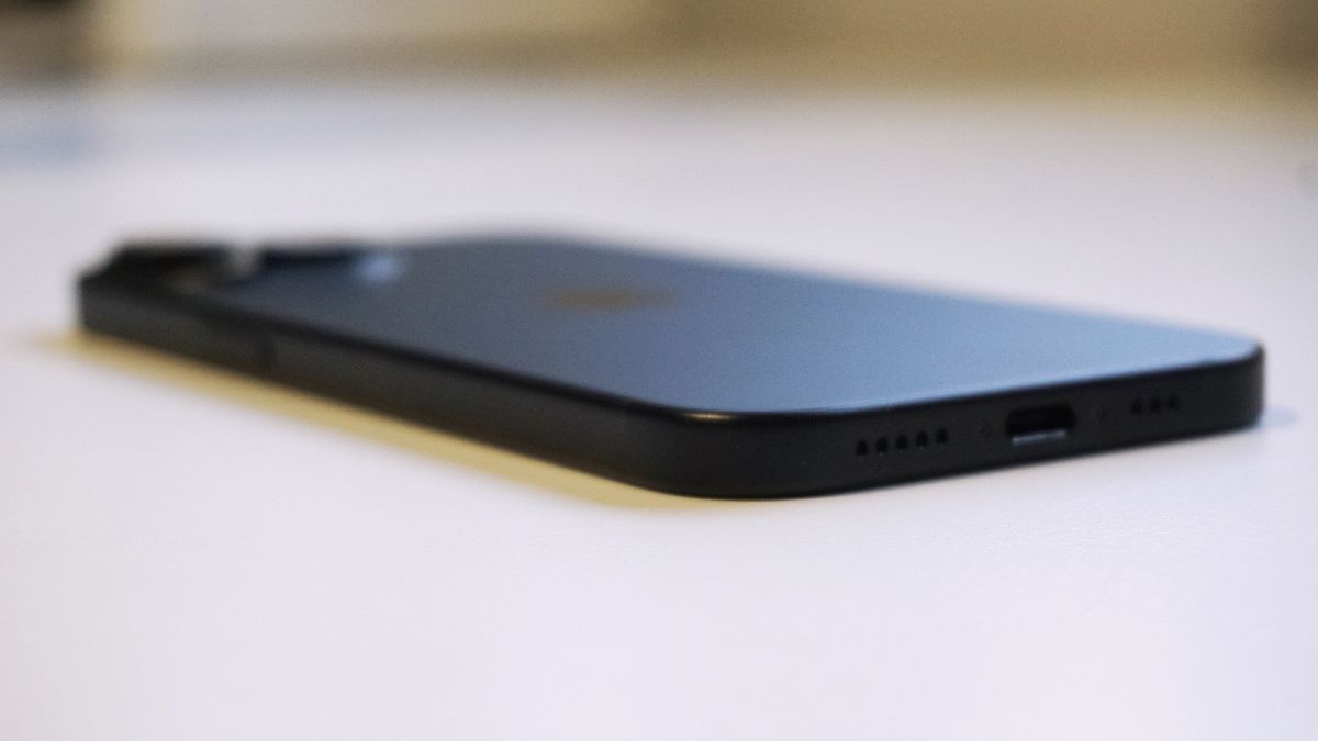 I ditched my Android for an iPhone 15 for a week – and Apple has some ...