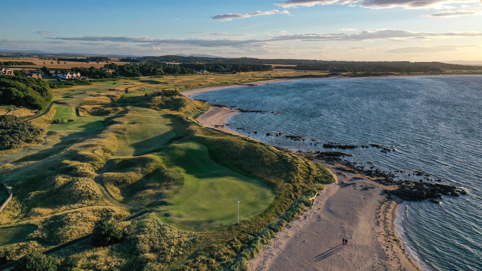 North Berwick Golf Club West Links: Course Review, Tee Times and Key ...