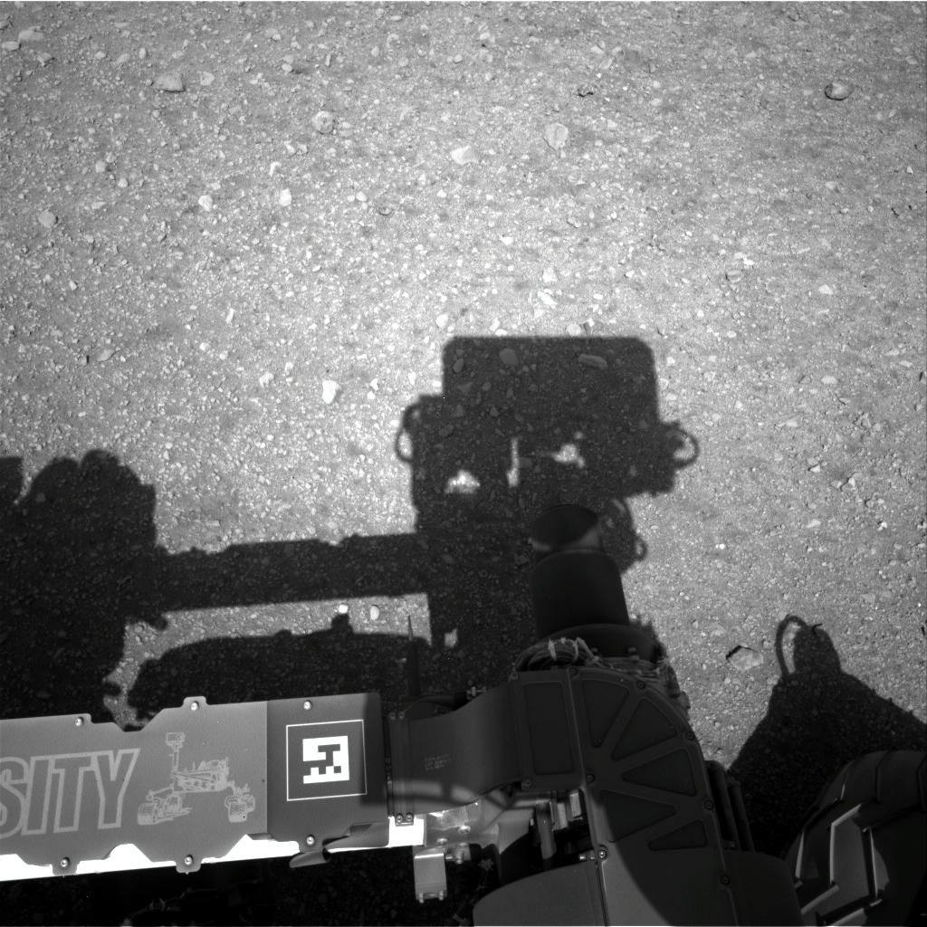 Mars Rover Curiosity Landing: 1st Photos from Mars | Space