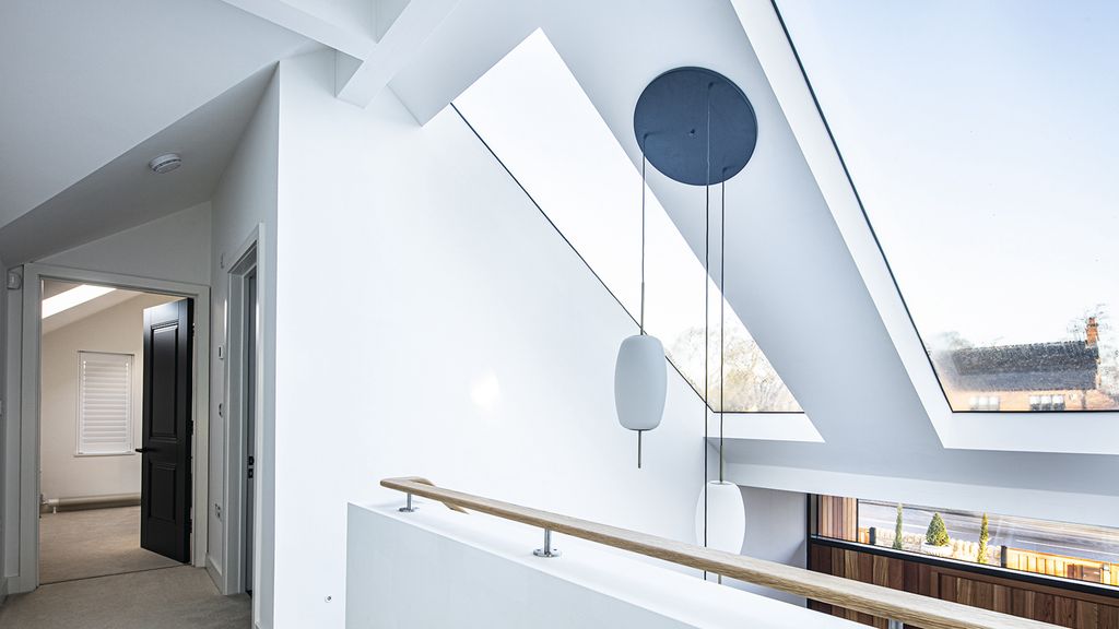 8 small landing ideas to make this space feel bigger | Homebuilding