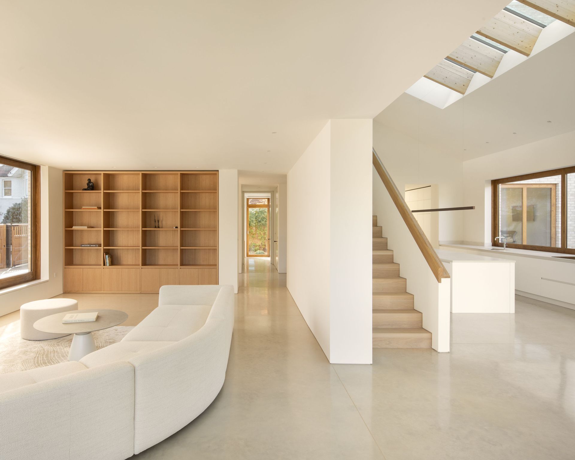 Timber-framed Wimbledon house is a minimalist, low-energy affair ...