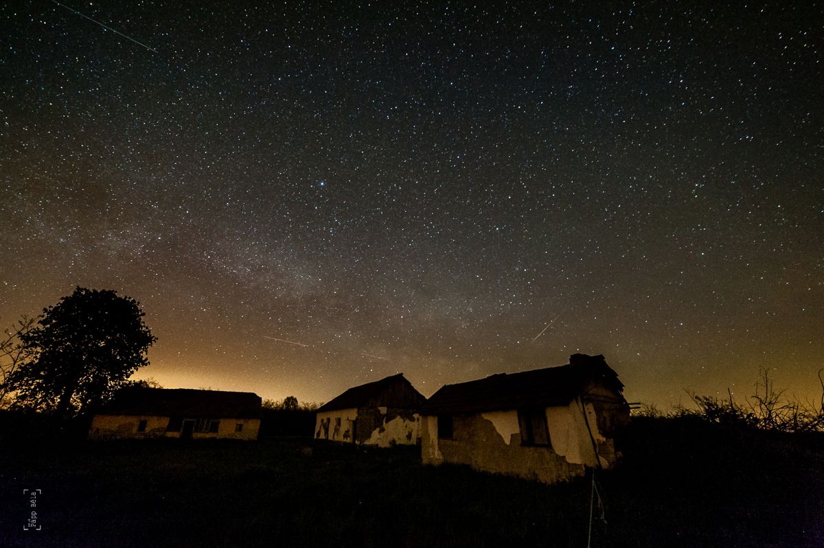 Lyrid Meteor Shower's Peak Captured in Stunning Photos | Space