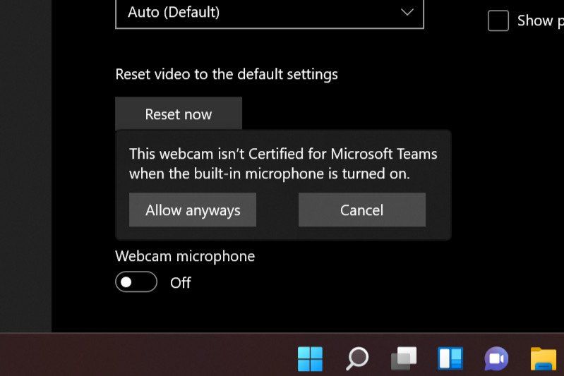 Microsoft Modern Webcam review: This $55 webcam makes you look good ...
