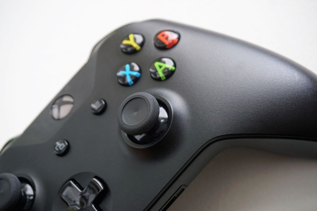 Grab a new Xbox wireless controller on sale for $47 for your console ...