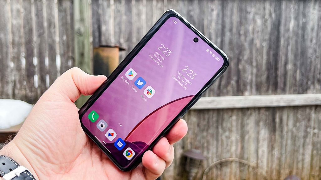 Oppo Find N review (hands on): Finally, the Galaxy Z Fold 3 has ...