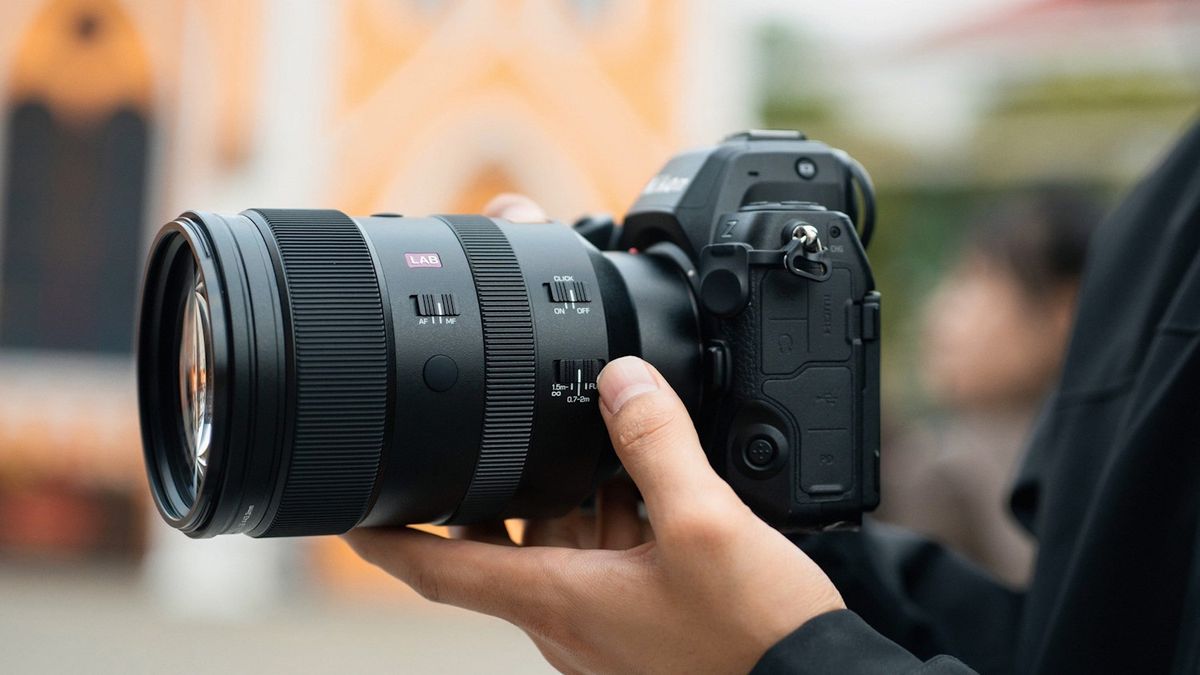 This affordable but impressive portrait lens is now available for Nikon ...