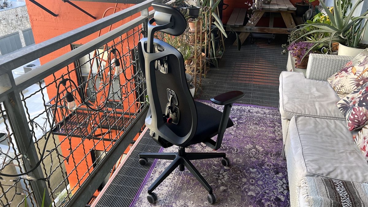 Herman Miller x Logitech G Vantum Review: Perfect — If It Fits | Tom's ...