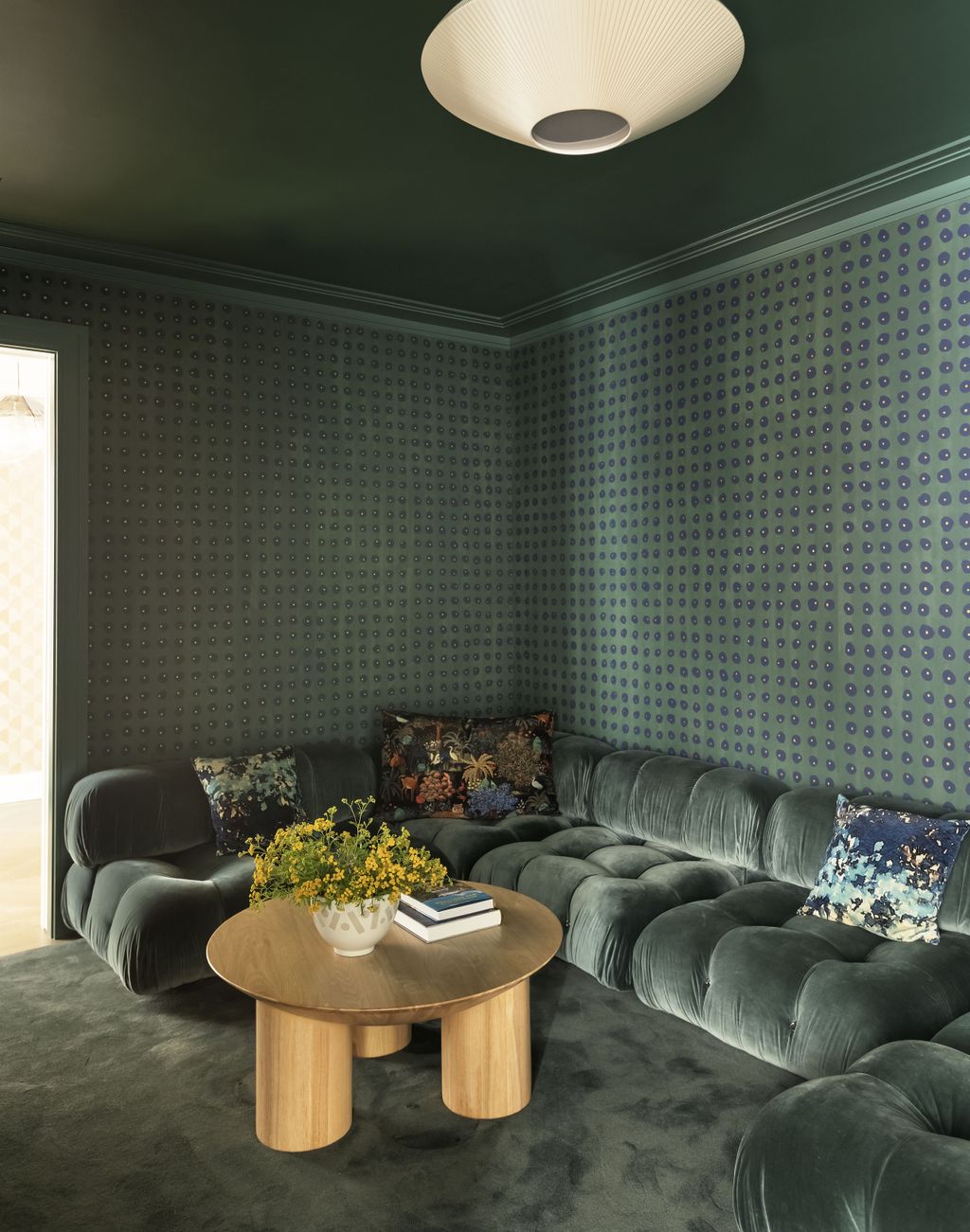 The subtle 'vertical decorating' technique designers use to make small ...