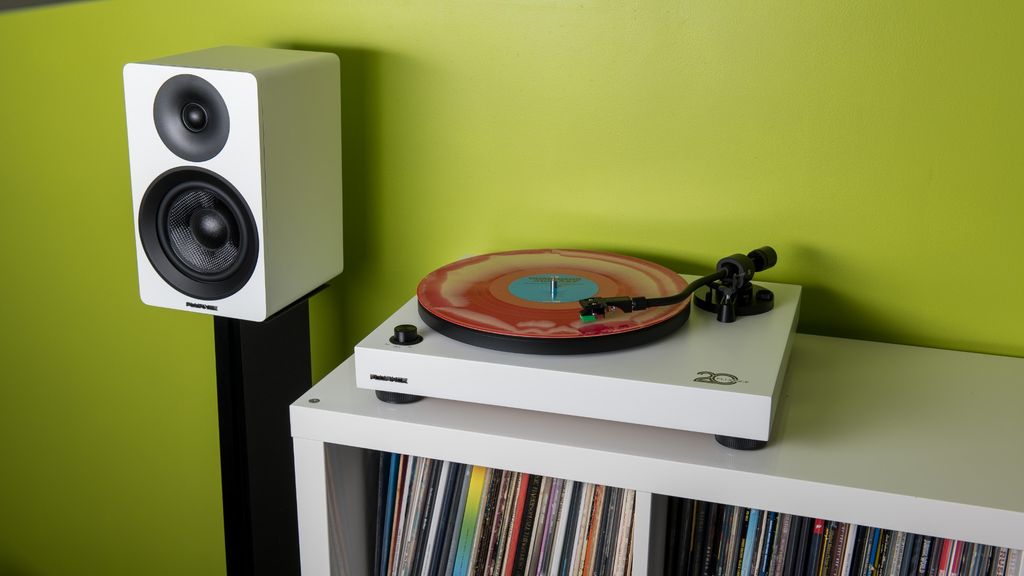 Fluance celebrates its 20th birthday in style with stunning all-white ...