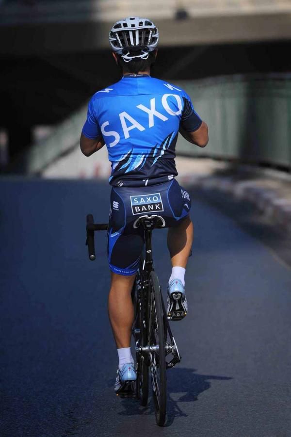 Gallery: Saxo Bank show off 2012 team kit | Cyclingnews