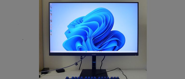 HP Omen 32q 165 Hz gaming monitor review: Incredible value, jumbo ...