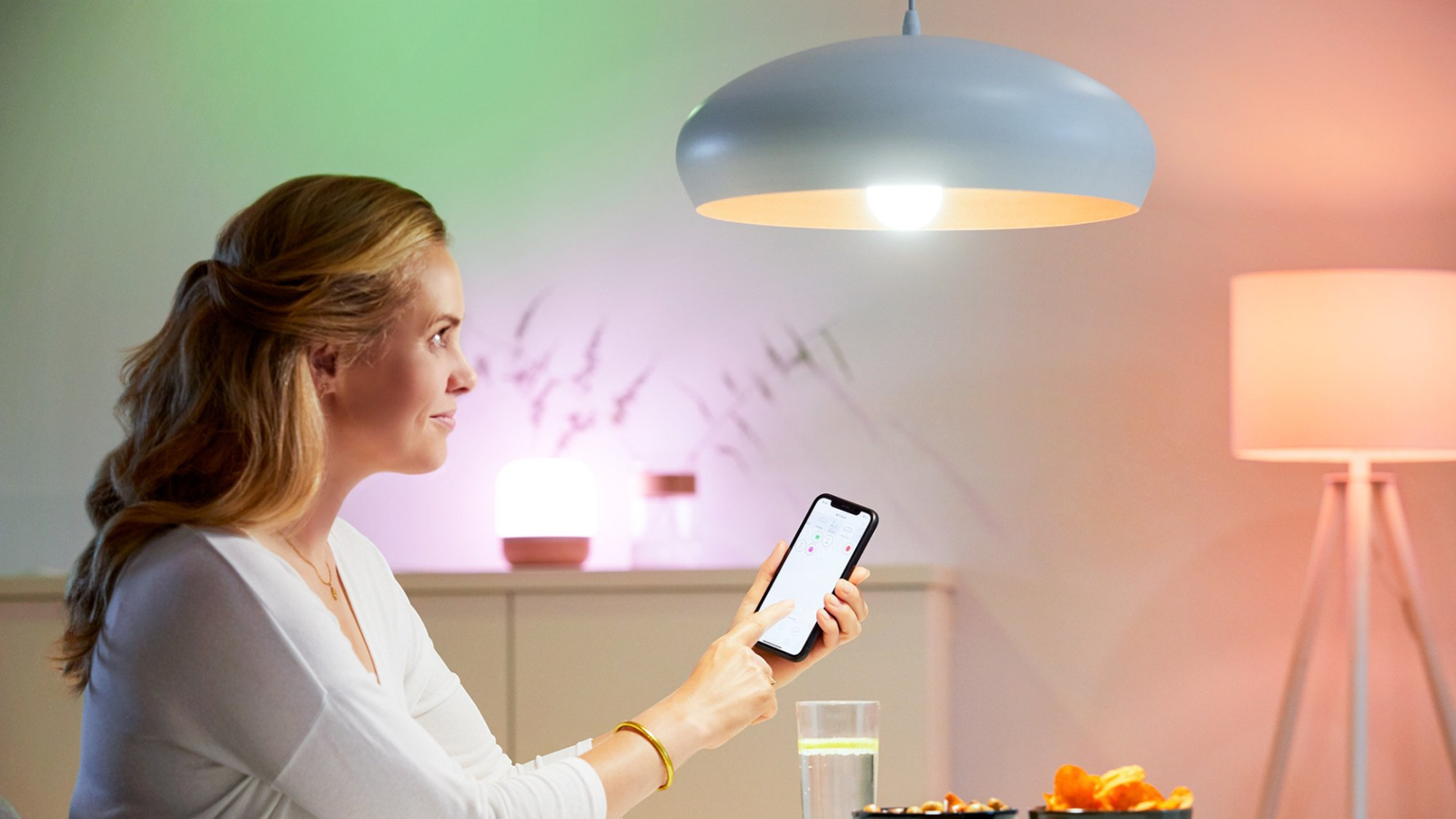 Philips Hue vs WiZ: which smart home lighting is right for you? | T3