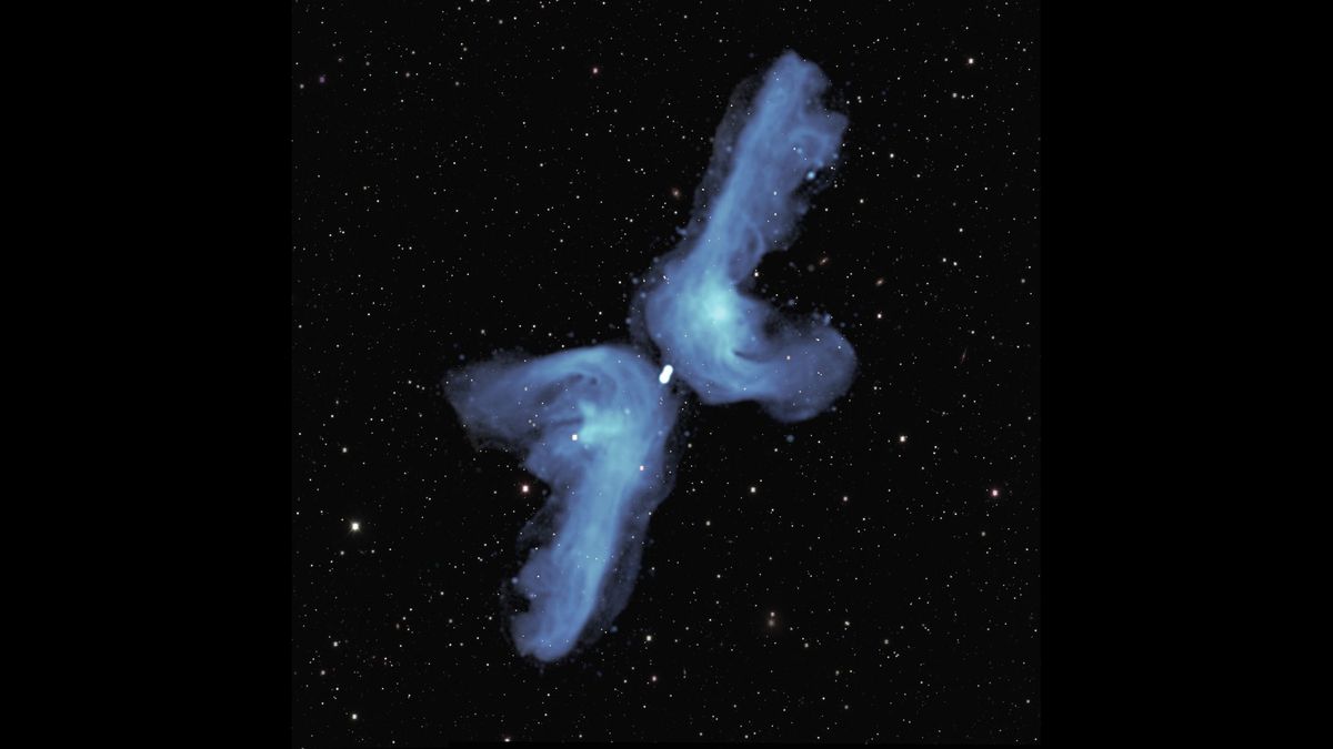 Rare X-shaped radio galaxies shaped by supermassive black holes | Space