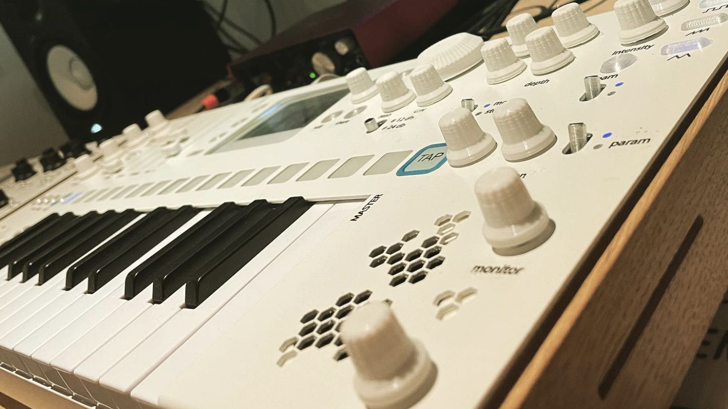 It looks like the WoFi sampler / granular synth can emulate classic ...