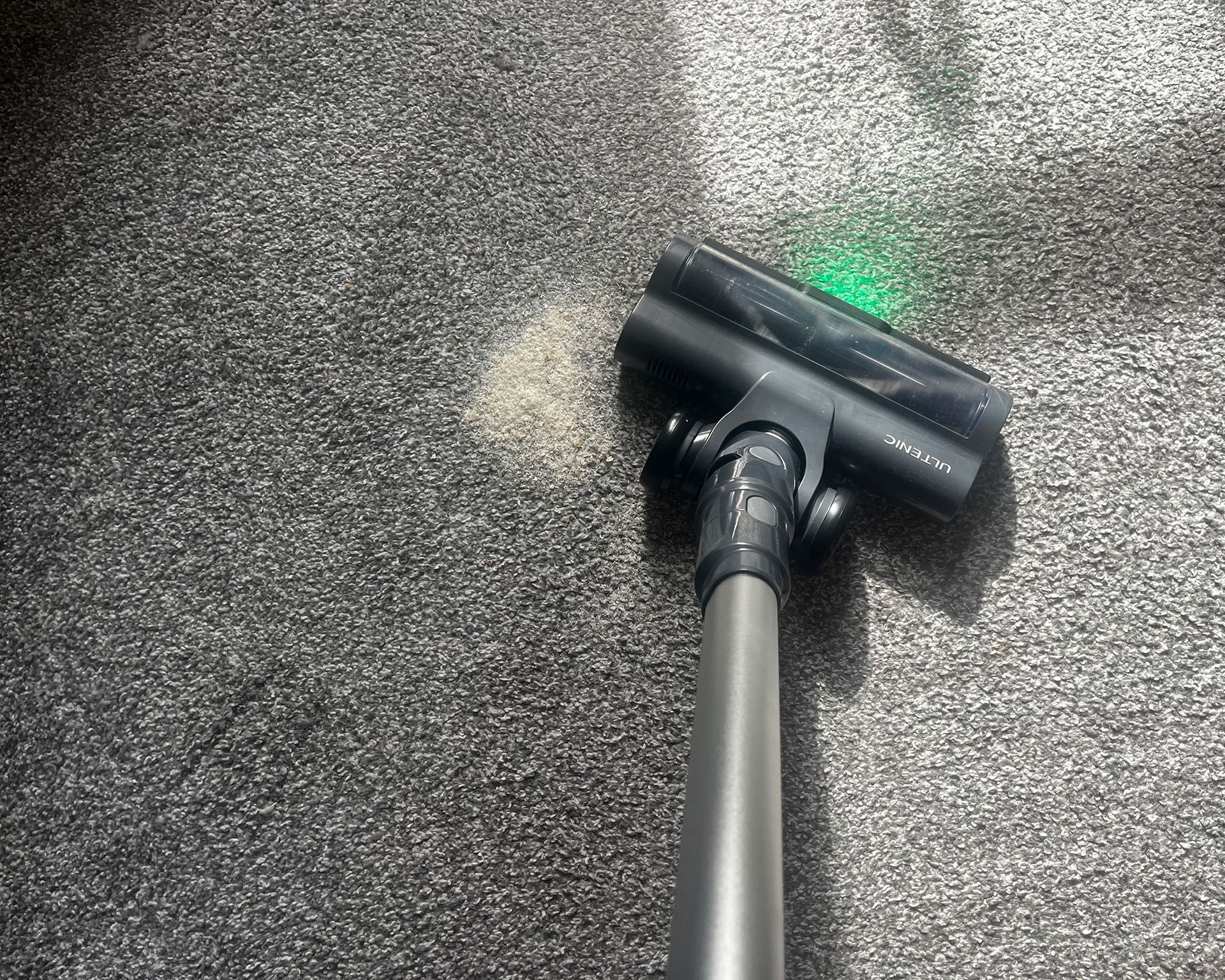 How to clean mold from carpets — and when to call the pros | Real Homes
