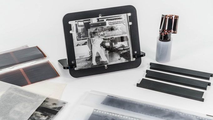 Digitize film with your PHONE with this insanely cool Kickstarter ...