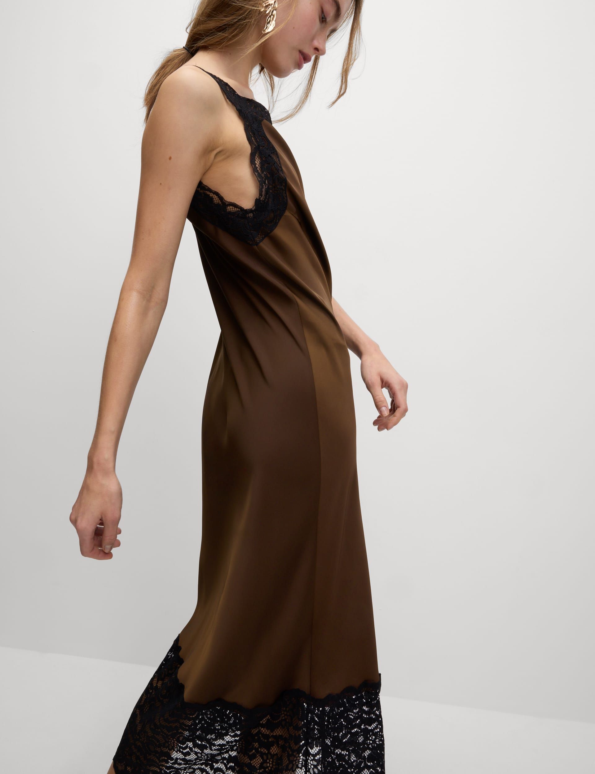 6 Dress Trends Defining 2025, According to a Fashion Editor | Who What Wear