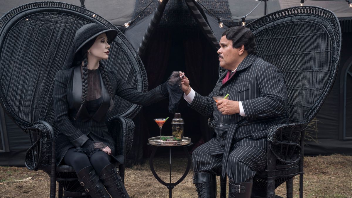 There’s An Awesome Tribute To The Addams Family Values In Wednesday ...
