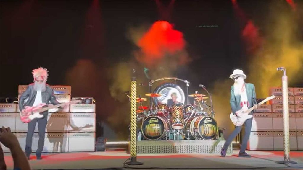 Watch ZZ Top return to the stage for first show since Dusty Hill's ...