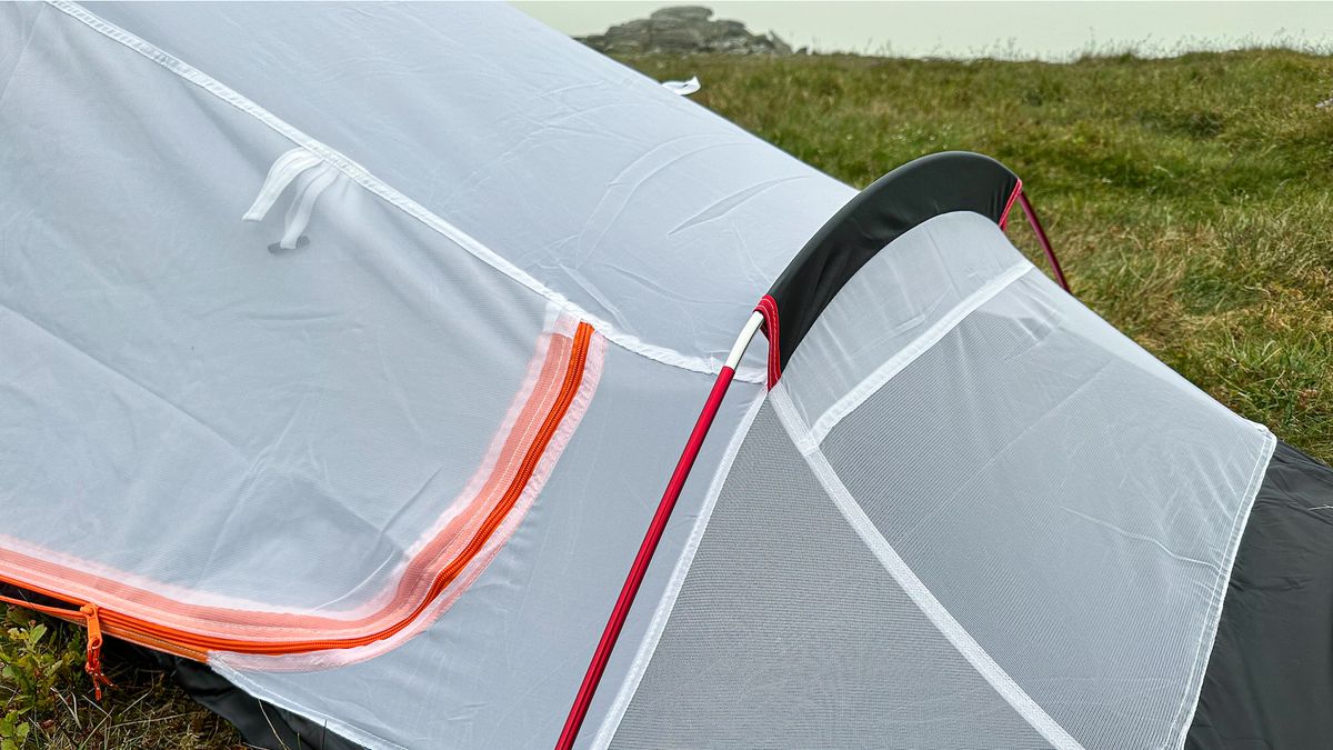 Mountain Warehouse Backpacker Lightweight 2 Man Tent review | Advnture