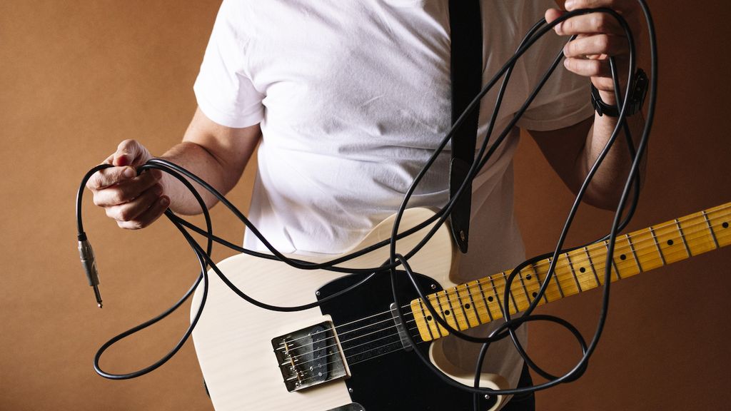 5 signs your guitar cable needs replacing (and 6 ways to make it last ...