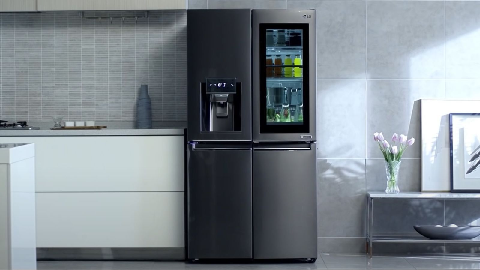 LG vs Samsung fridge: which smart refrigerator is better? | Homes and ...