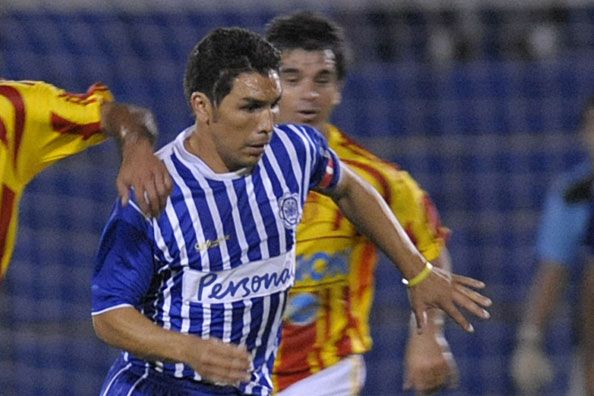 Former Paraguay striker Cabanas to resume career | FourFourTwo