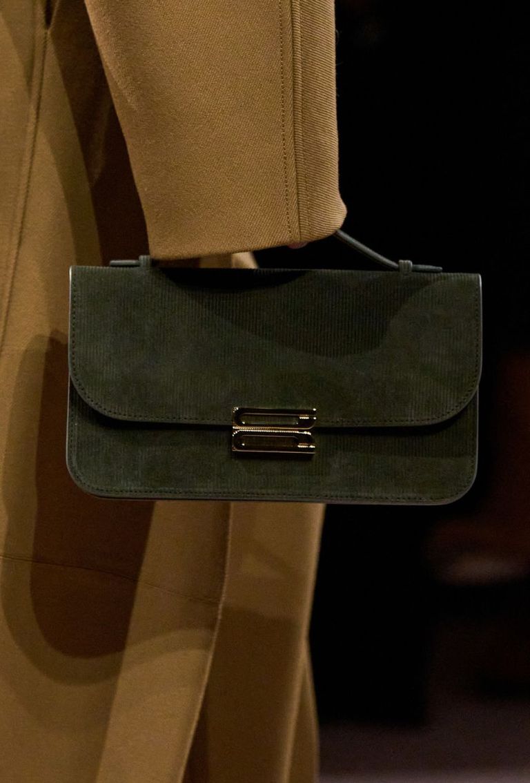 7 Handbag Trends That Will Be Everywhere in Winter 2025 | Who What Wear